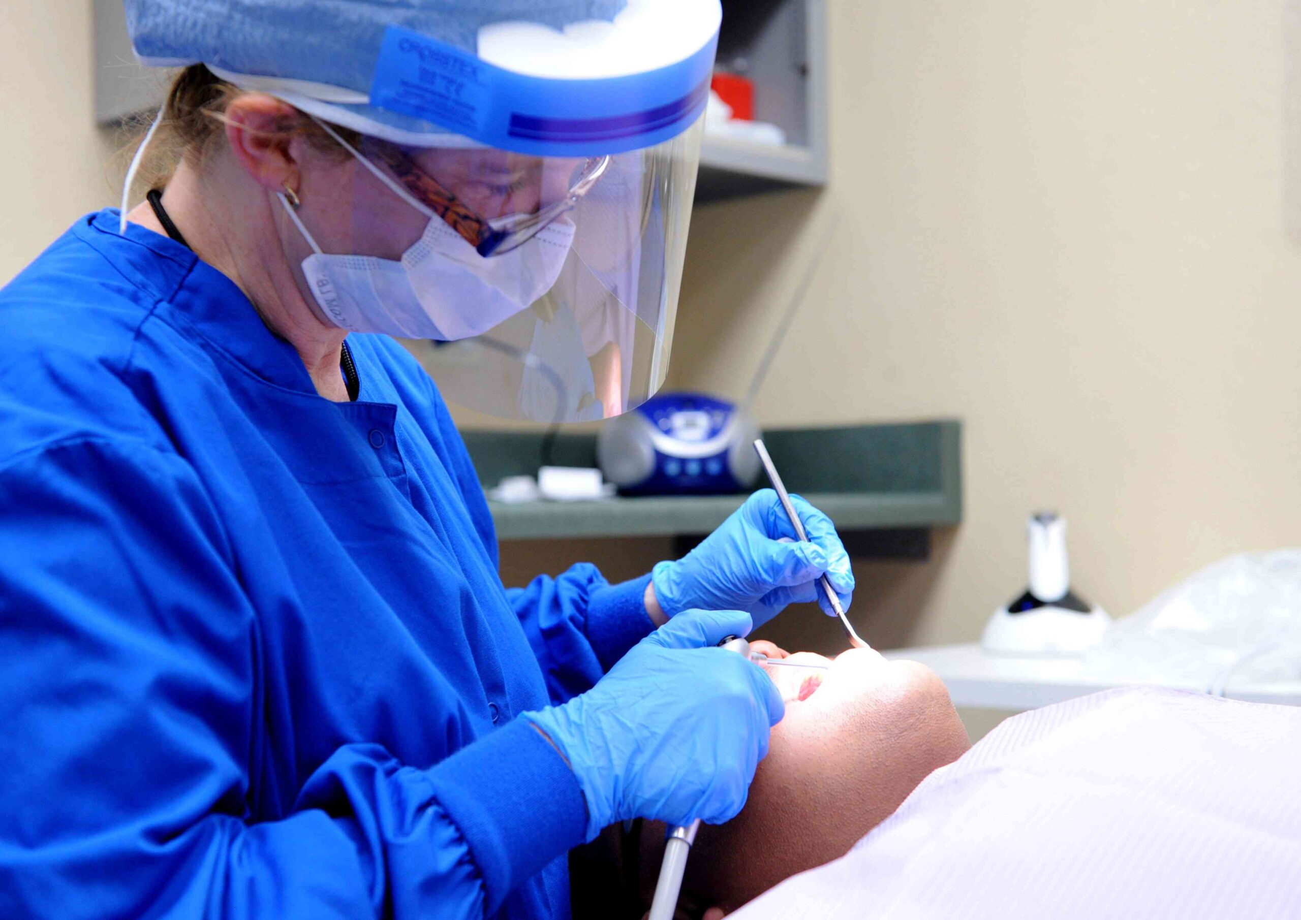 Alveolit Nedir Belirtileri Diş Çekimi Sonrası Ağrı Ve Alveolit ...